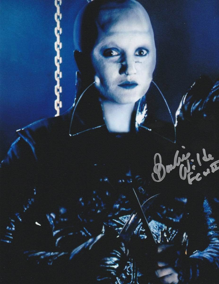 Barbie Wilde signed Hellraiser "female cenobite" 8x10 – DOTD Dist.